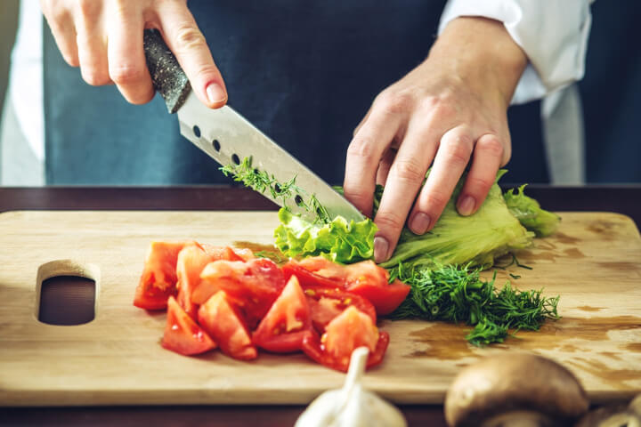 Comment choisir un bon couteau en cuisine